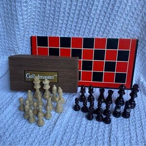 Vintage | Games | Vintage Grandmasters Chess Set Wooden Chess Pieces ...